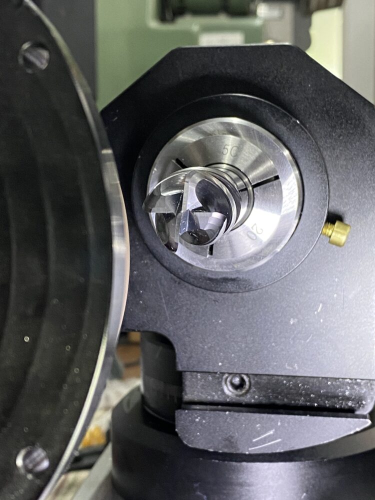 Regrinding Ballnose Endmill and Bullnose Corner Radius on Variable ...