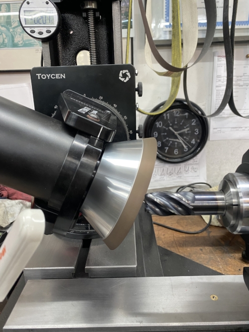 Regrinding Ballnose Endmill and Bullnose Corner Radius on Variable ...